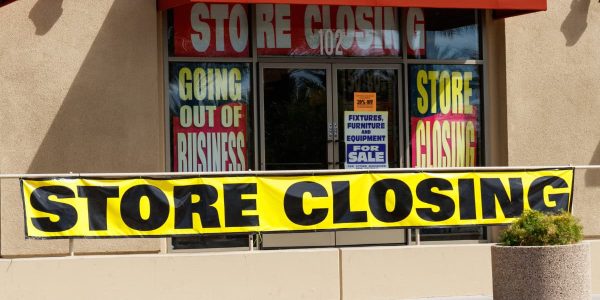 How to Write an Effective Store Closing Announcement - Money Shark