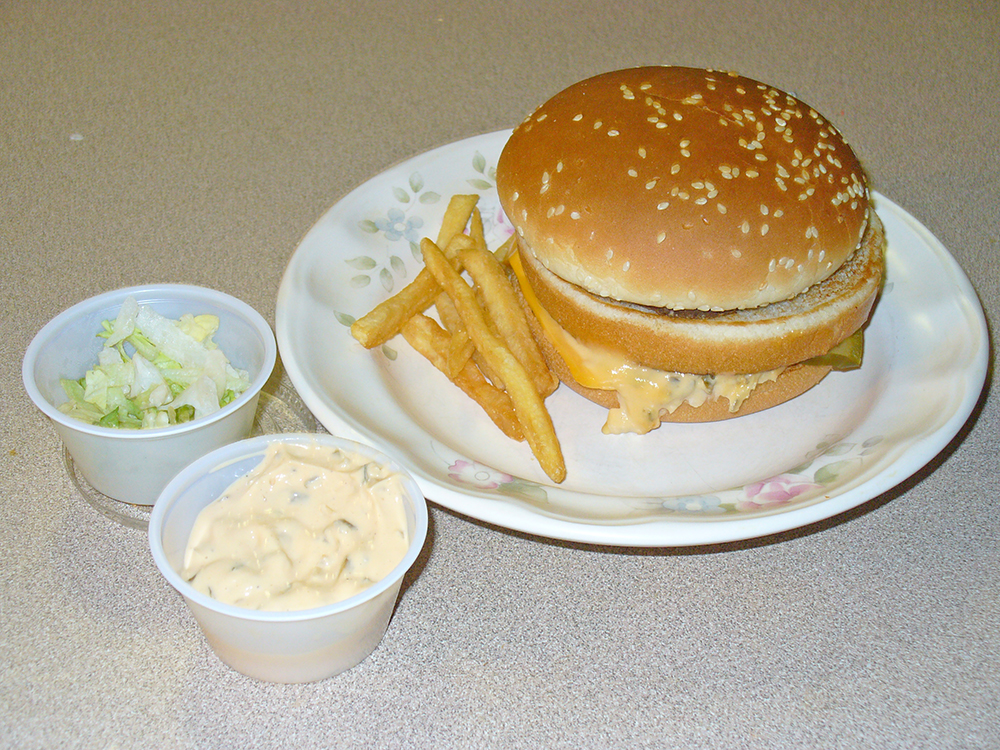 Big Mac Jr vs. Big Mac: 10 best Surprising Differences You Didn't Know ...