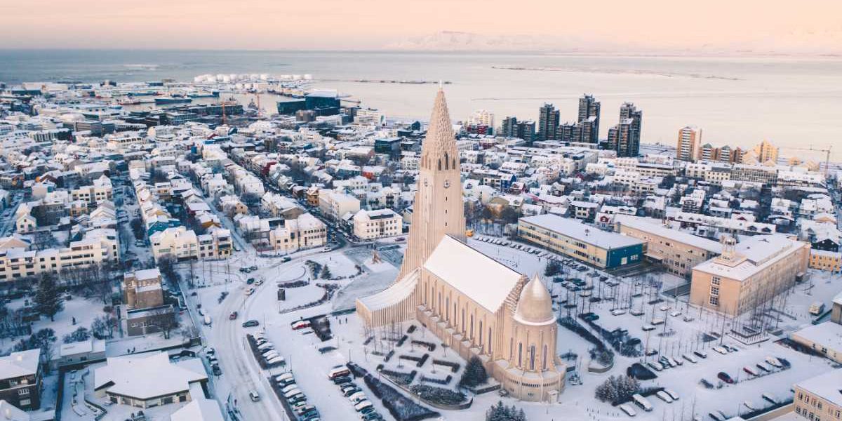 What Time in Iceland? 10 Fascinating Facts to Know Before You Go ...