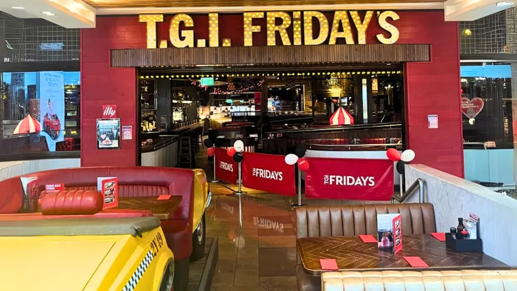 TGI Fridays Stratford London: 10 Irresistible Reasons to Visit This ...